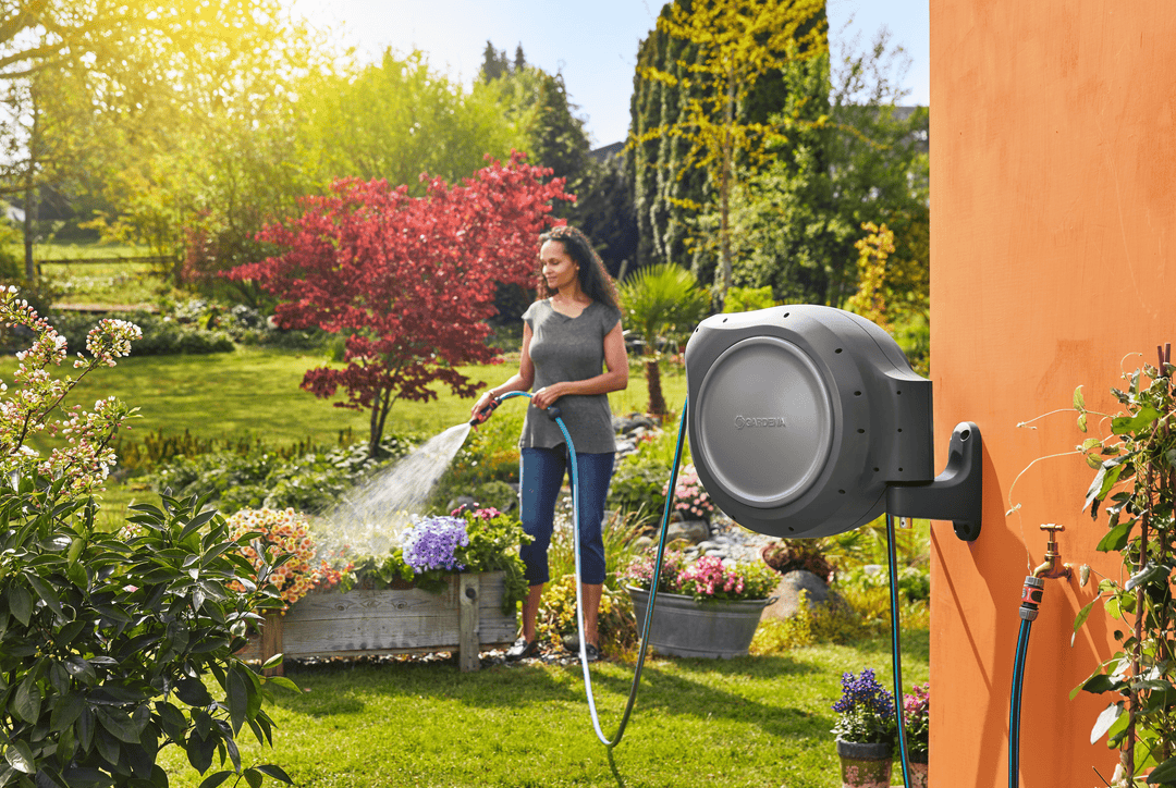 GARDENA 100 Foot Wall Mounted Reel gray – Gardena