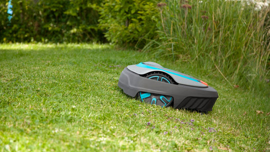 GARDENA Robot Mower - The intelligent Robot Lawnmower SILENO – Gardena